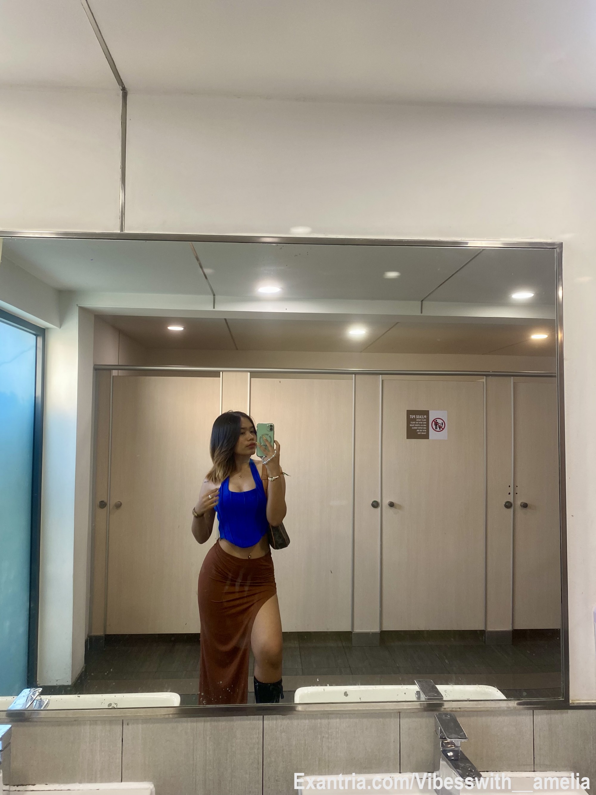 Amelia - Exantria | Support Creators Content